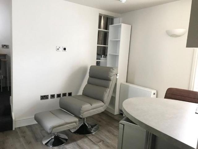 Studio to rent