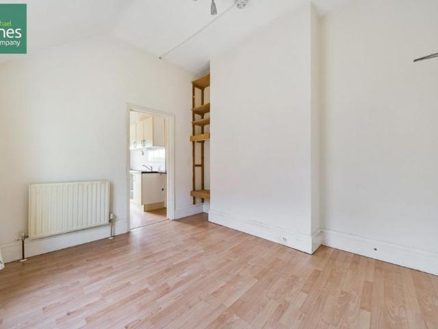 Studio to rent