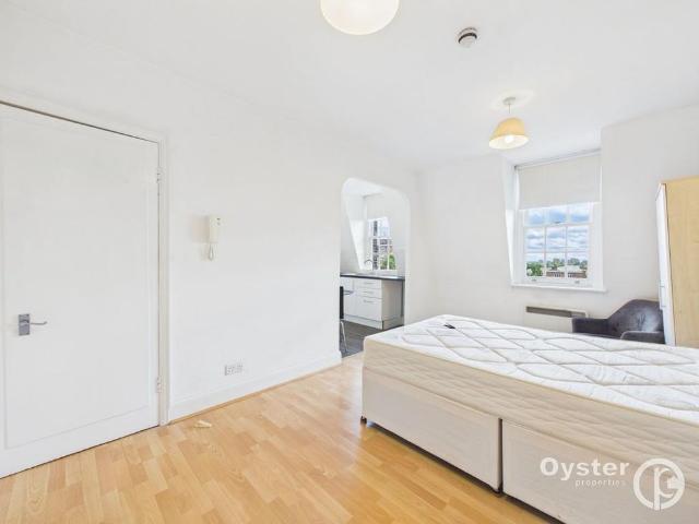 Studio to rent