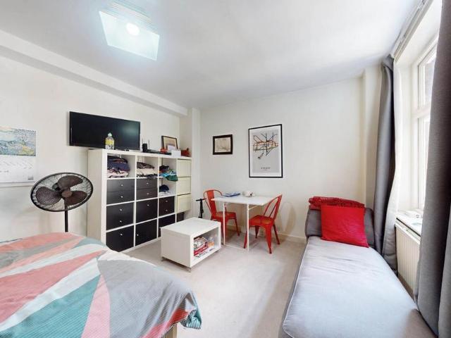 Studio to rent