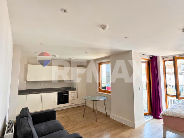 Studio to rent