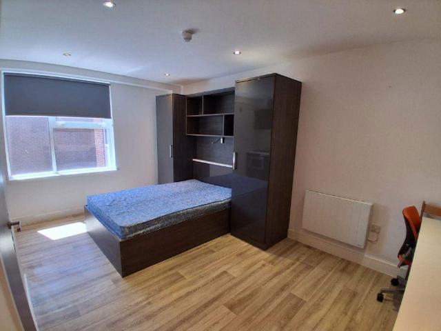 Studio to rent