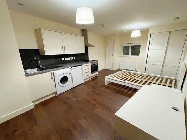 Studio to rent