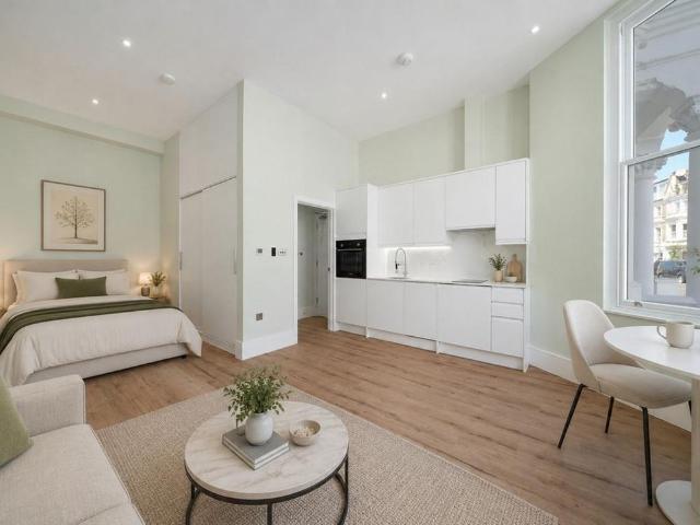 Studio to rent