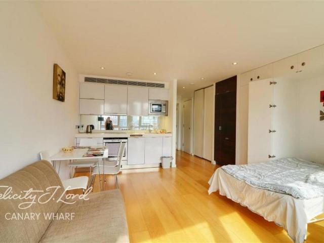 Studio to rent