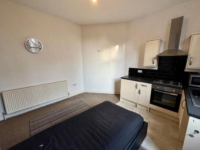 Studio to rent