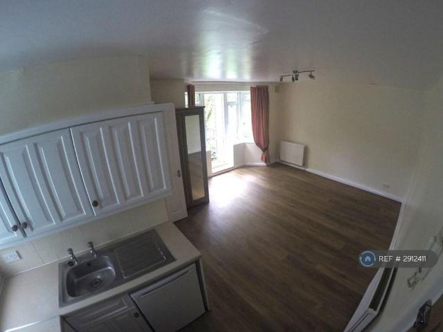 Studio to rent