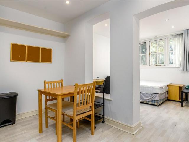 Studio to rent
