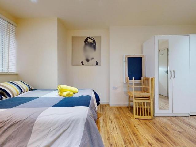 Studio to rent