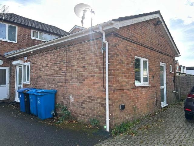 Studio to rent