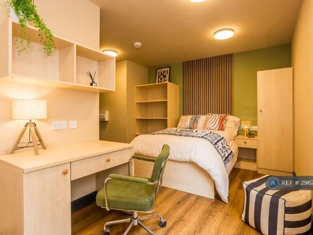 Studio to rent