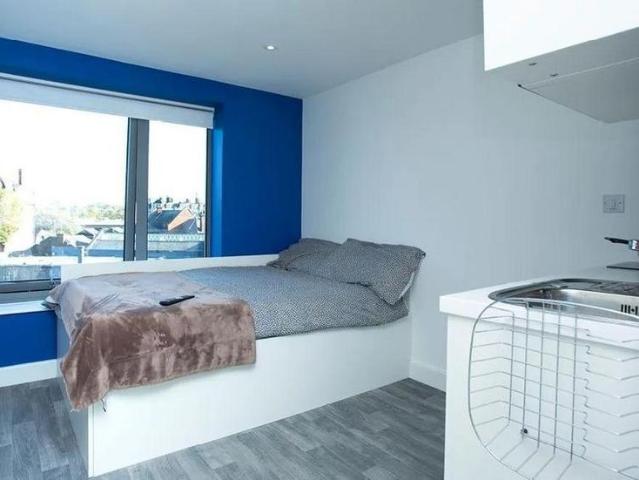 Studio to rent