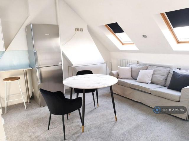Studio to rent