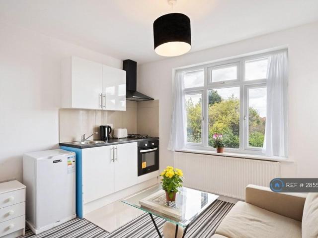 Studio to rent