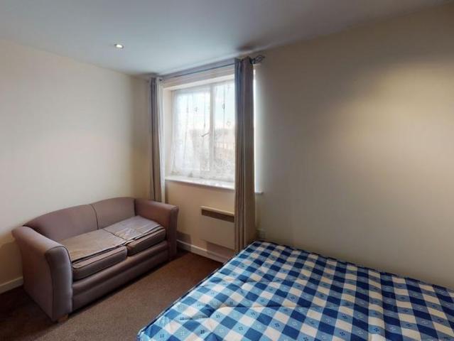 Studio to rent