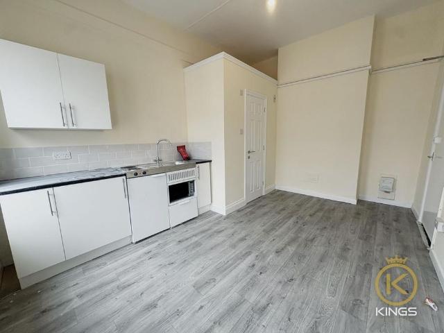 Studio to rent