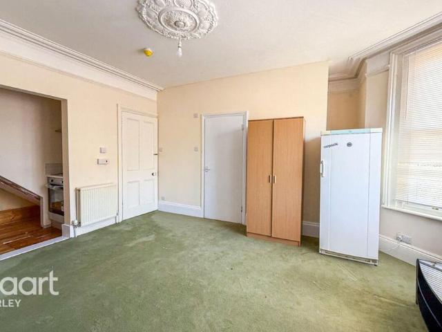 Studio to rent