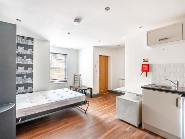 Studio to rent