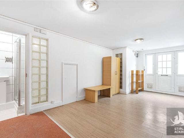 Studio to rent