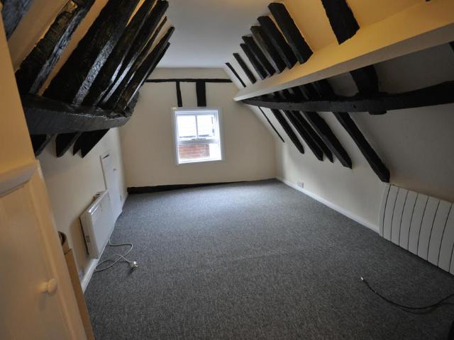 Studio to rent
