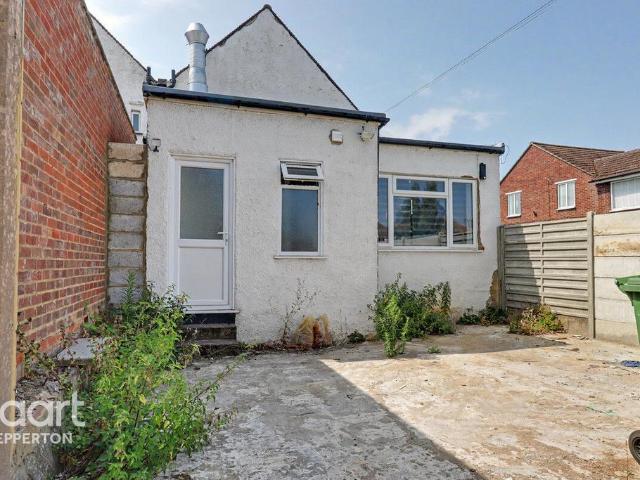 Studio to rent