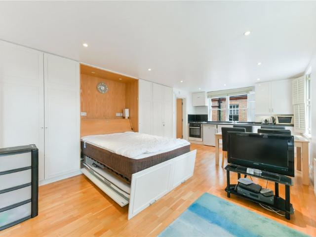 Studio to rent