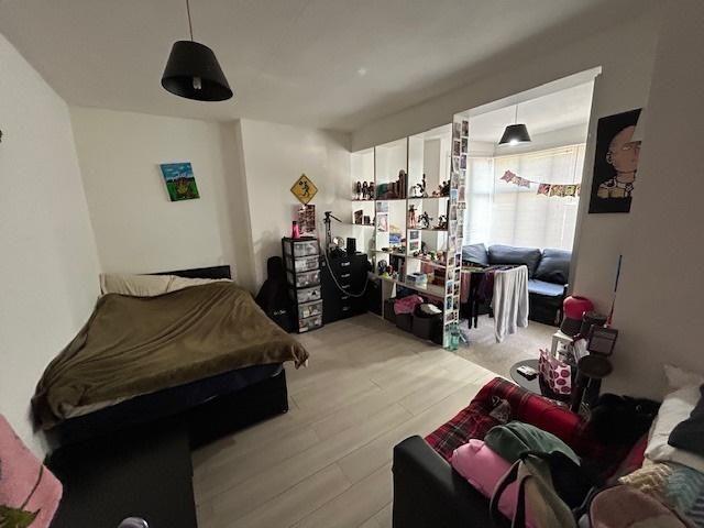 Studio to rent