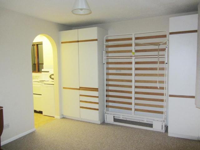 Studio to rent