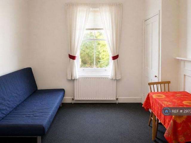 Studio to rent