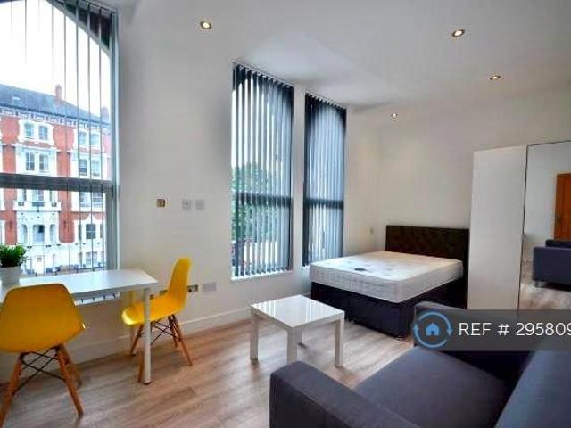 Studio to rent