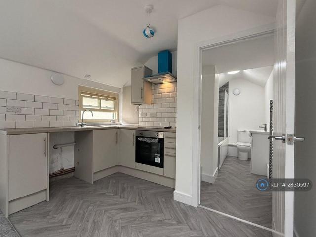 Studio to rent