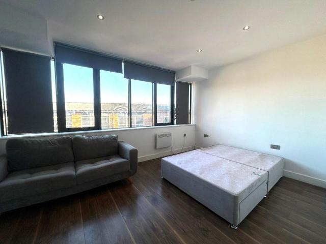 Studio to rent