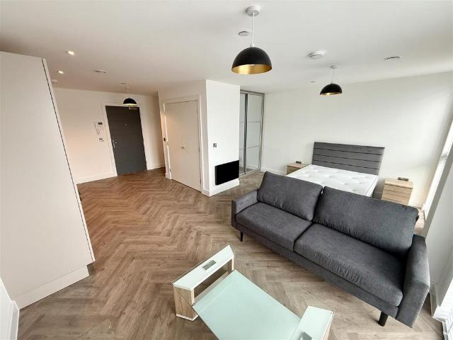 Studio to rent