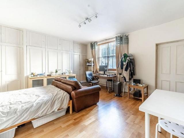 Studio to rent