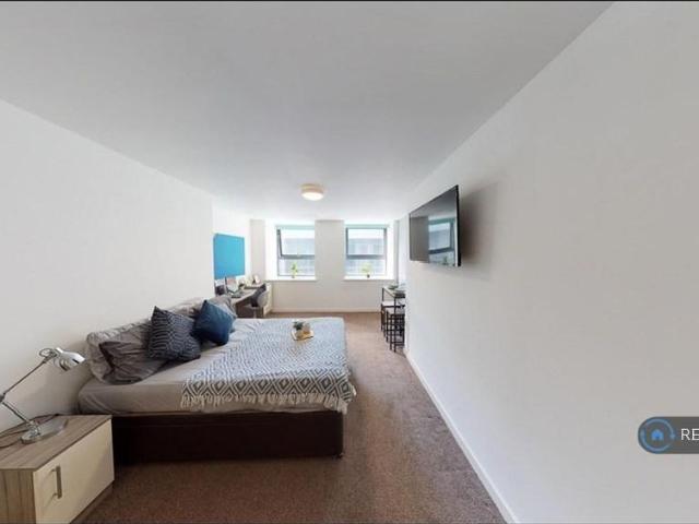 Studio to rent