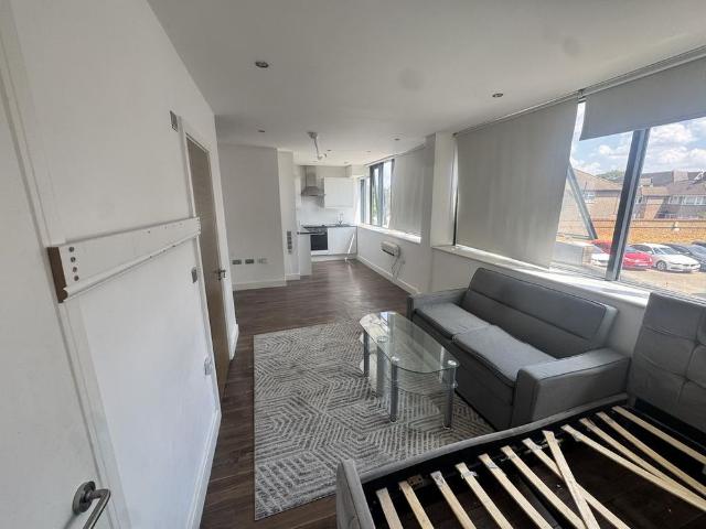 Studio to rent