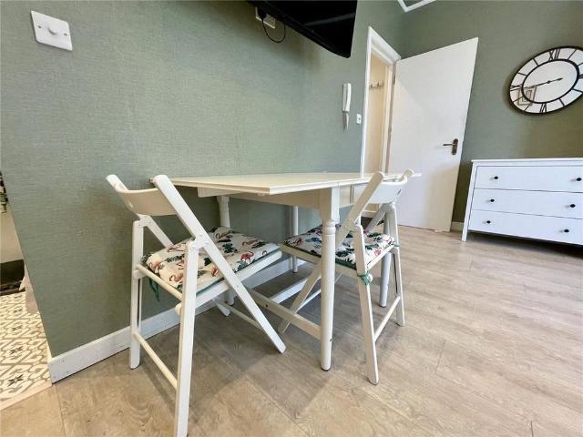 Studio to rent