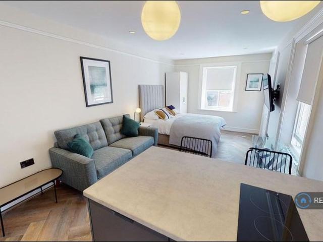 Studio to rent