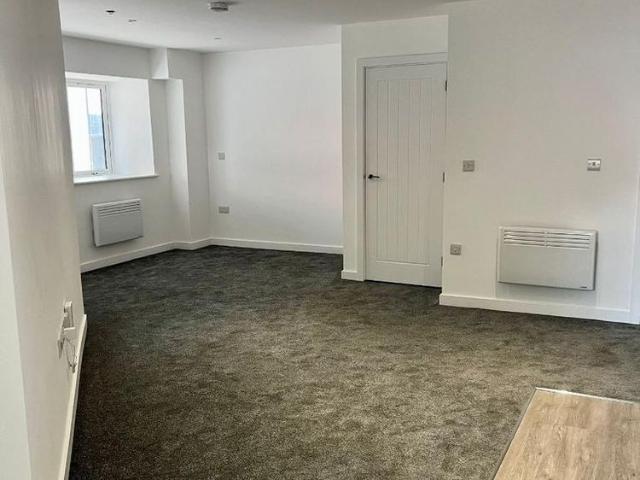 Studio to rent