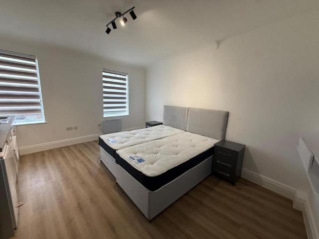 Studio to rent