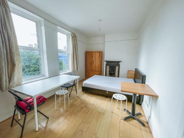 Studio to rent