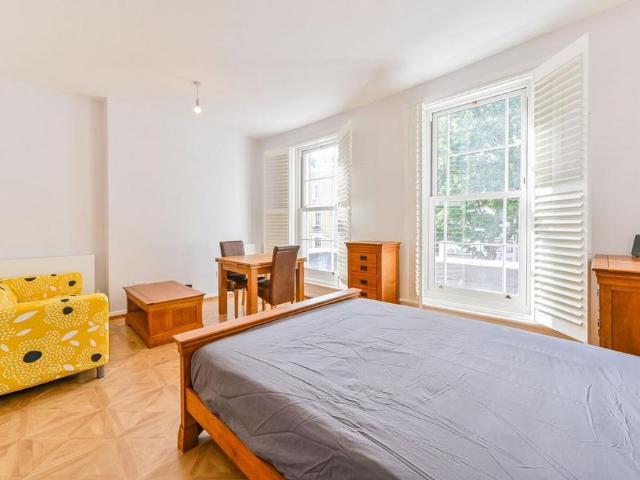 Studio to rent