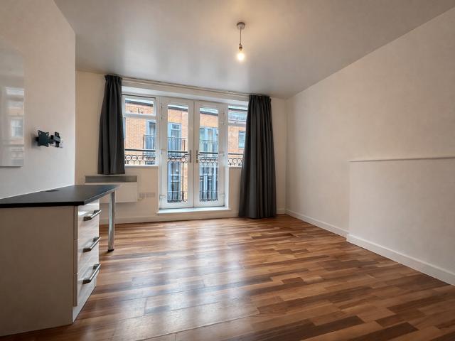 Studio to rent