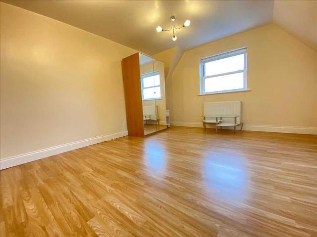 Studio to rent