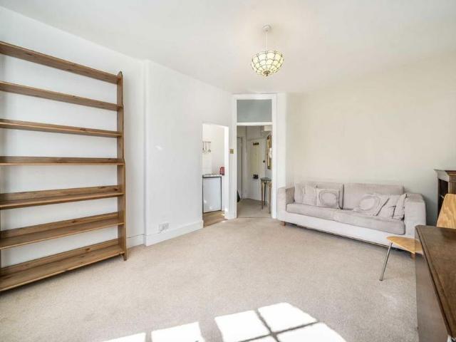 Studio to rent