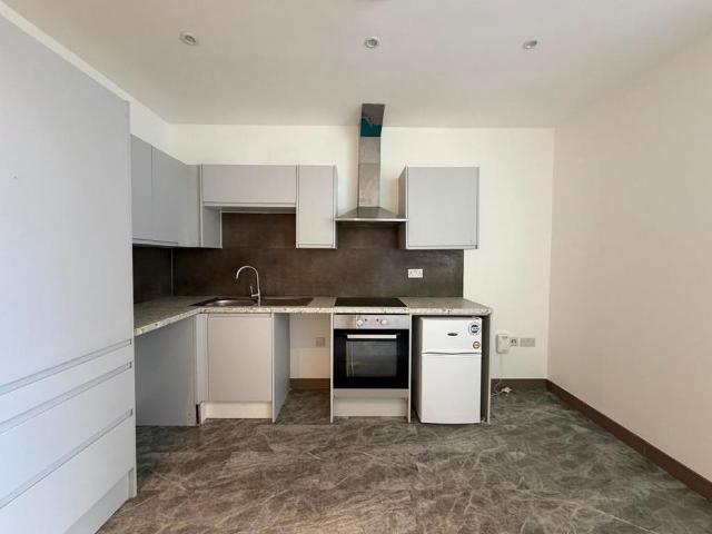 Studio to rent