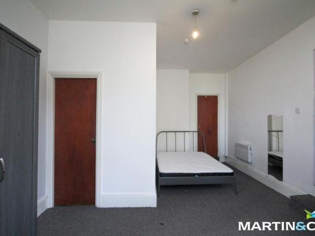 Studio to rent