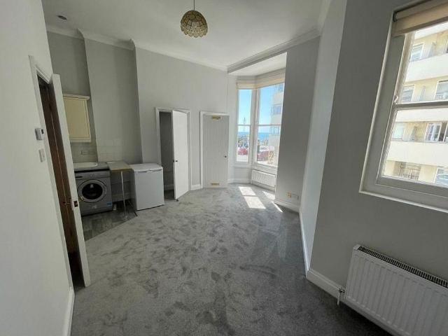 Studio to rent