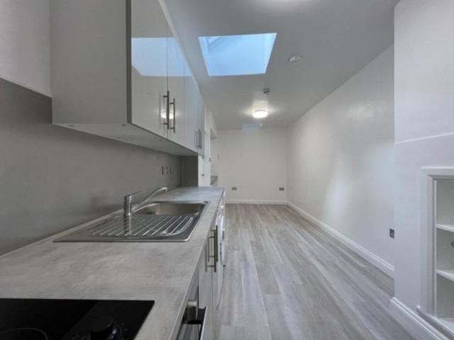 Studio to rent