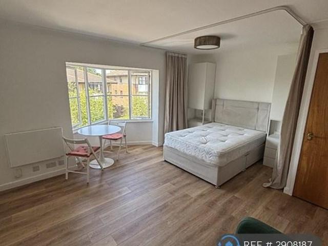 Studio to rent
